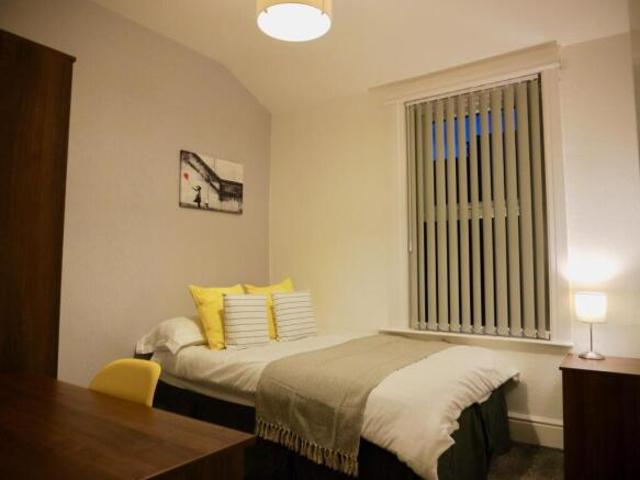 4 bedroom house for rent in Leopold Road, Liverpool, L7