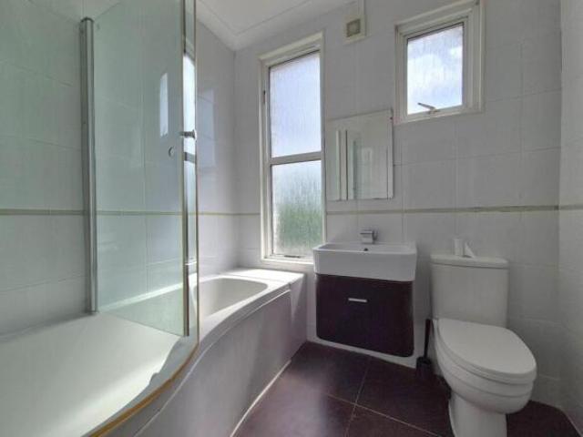 4 bedroom house for rent in Little Ealing Lane, Ealing, W5