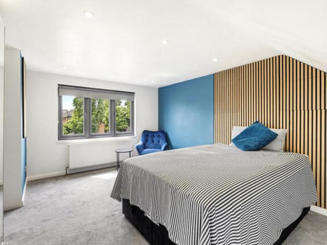 4 bedroom house for rent in Lionel Road North, Ealing, London, TW8