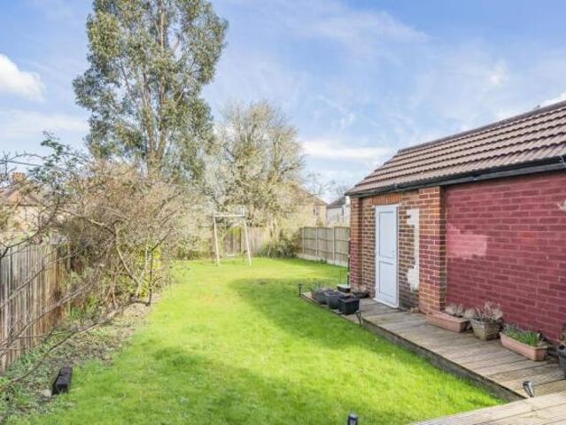 4 bedroom house for rent in Lullington Garth, Woodside Park, N12