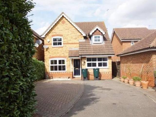 4 bedroom house for rent in Moor Furlong SL1