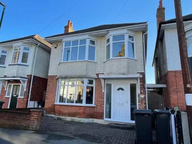 4 bedroom house for rent in Morden Road, BOURNEMOUTH, BH9