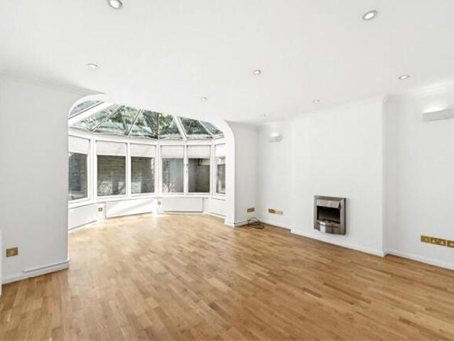 4 bedroom house for rent in Markham Street, Chelsea, SW3