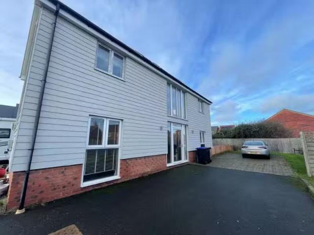 4 bedroom house for rent in Marston Croft, Southam, CV47