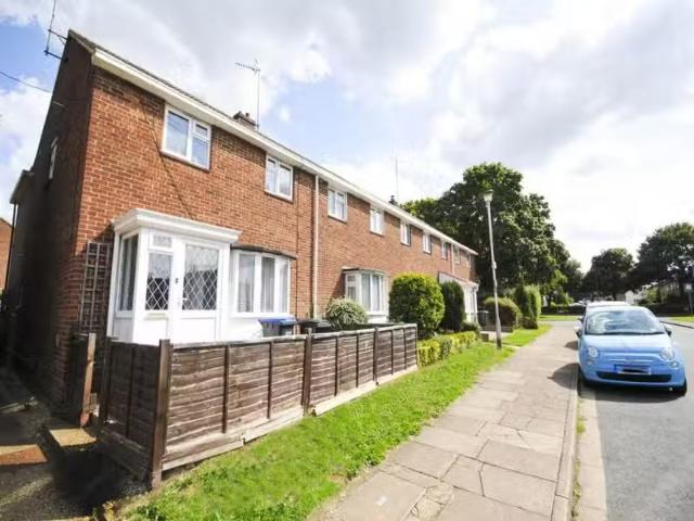 4 bedroom house for rent in Meadow Dell, Hatfield, Hertfordshi.