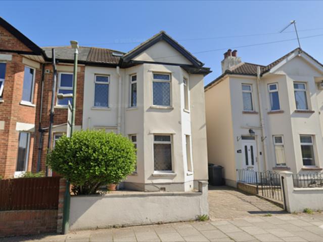 4 bedroom house for rent in Muscliffe Road, BH9