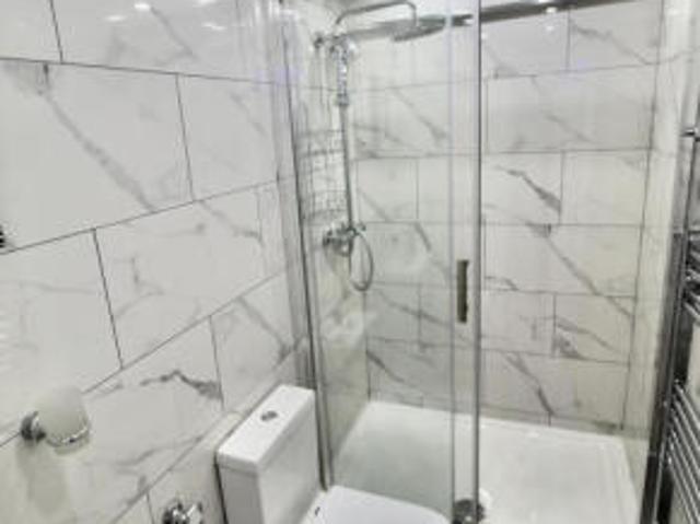 4 bedroom house for rent in North Grange Road, Leeds, LS6