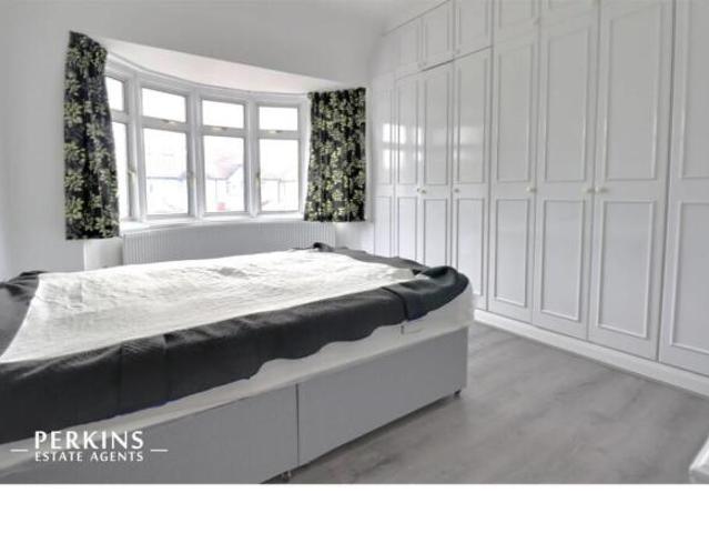 4 bedroom house for rent in Southall, UB1