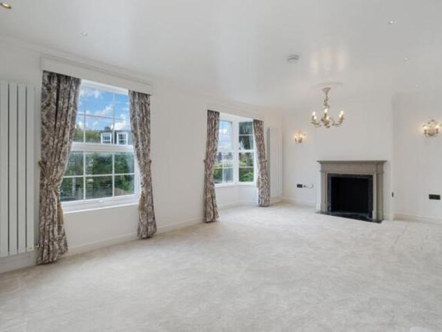 4 bedroom house for rent in Somerset Road, Wimbledon Village, SW19