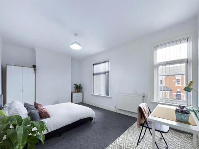 4 Bedroom House For Rent In Salford