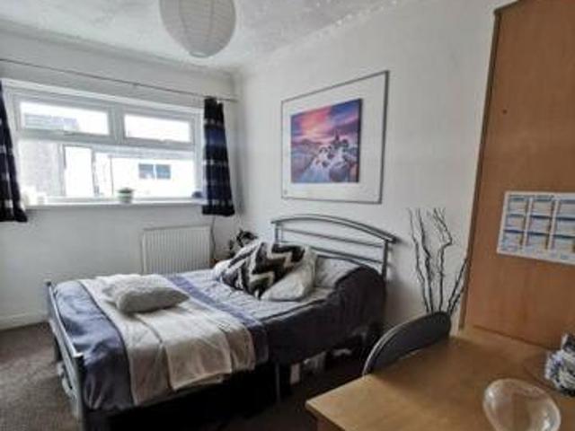 4 Bedroom House For Rent In Sandfields