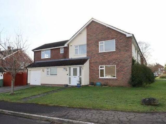 4 bedroom house for rent in Seymour Road Street BA16