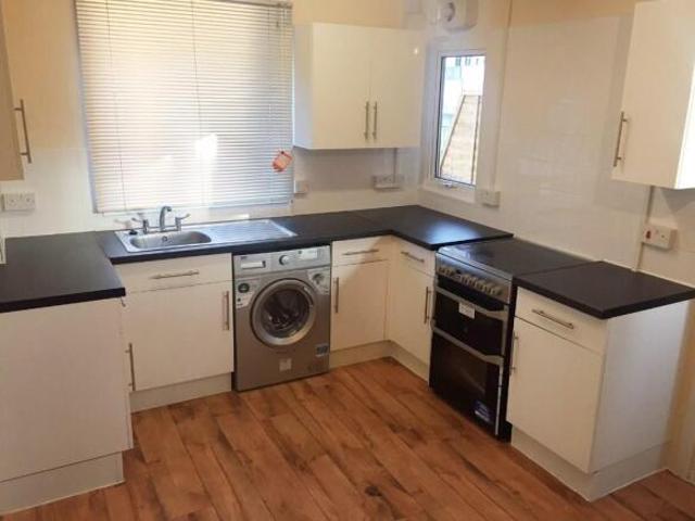 4 bedroom house for rent in Seacourt Road, London, SE2