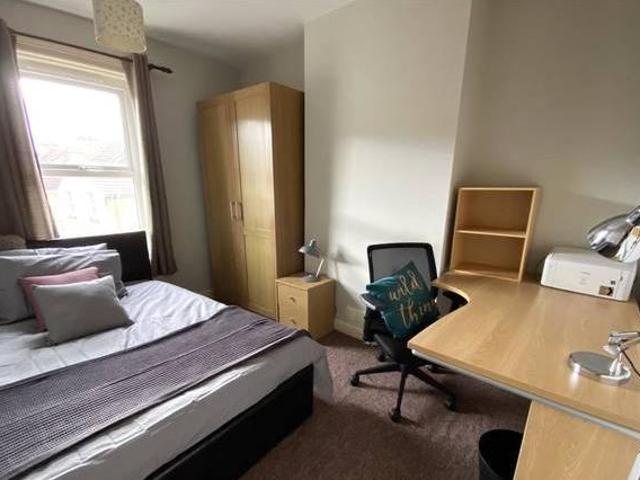 4 bedroom house for rent in Shophouse Road Bath Somerset BA2