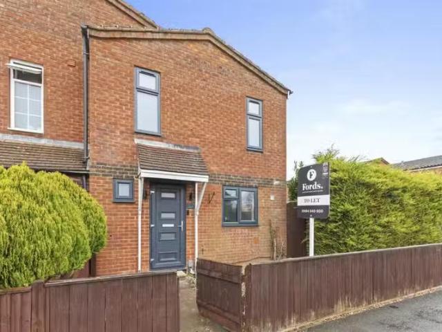 4 bedroom house for rent in Shrimpton Road, High Wycombe, HP12