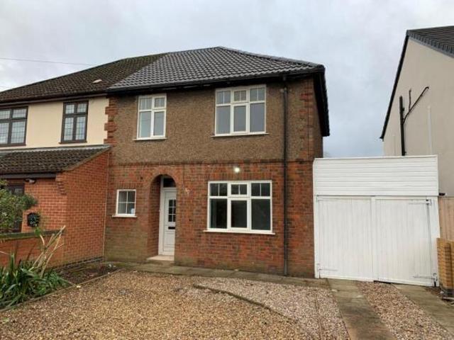 4 bedroom house for rent in Sibson Road, Birstall, LE4