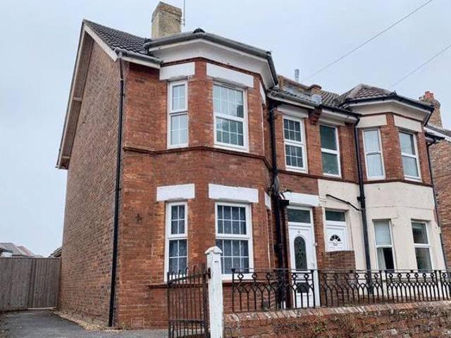4 bedroom house for rent in Student Four Double Bedroom House Charminster BH8