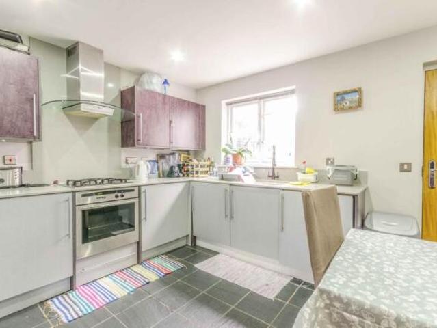 4 bedroom house for rent in St Davids Square, Canary Wharf, London, E14