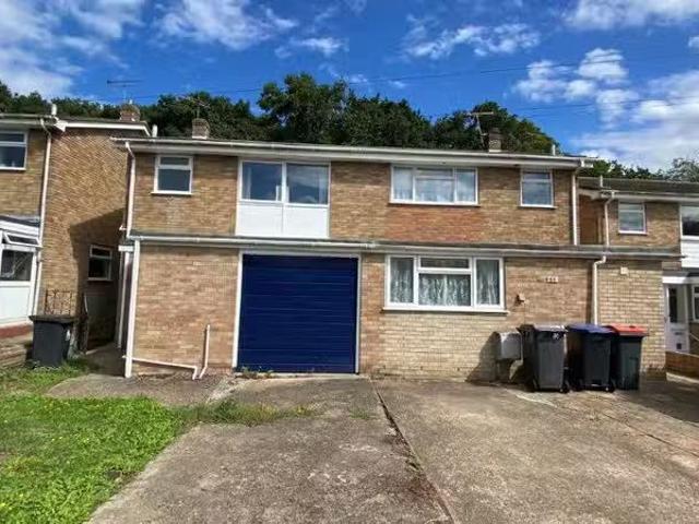 4 bedroom house for rent in St Michaels Road, Canterbury Ref.