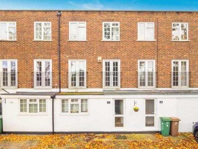4 Bedroom House For Rent In Sutton, Surrey