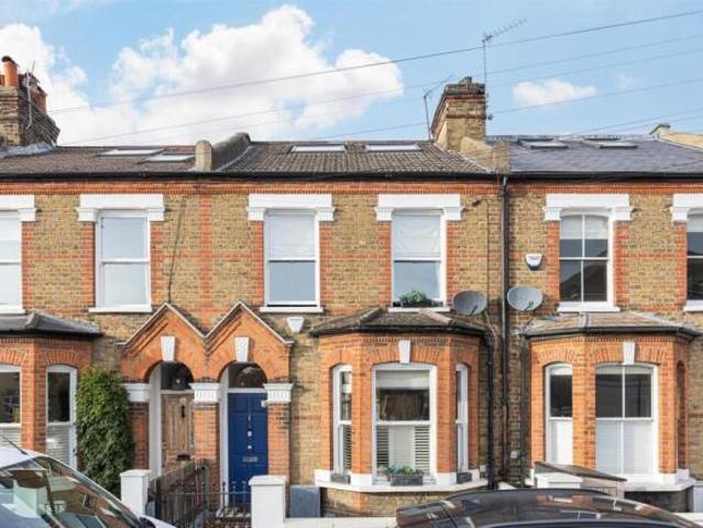 4 bedroom house for rent in Swaffield Road, London, SW18