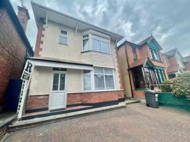 4 bedroom house for rent in P00307 Student House Frederica R.