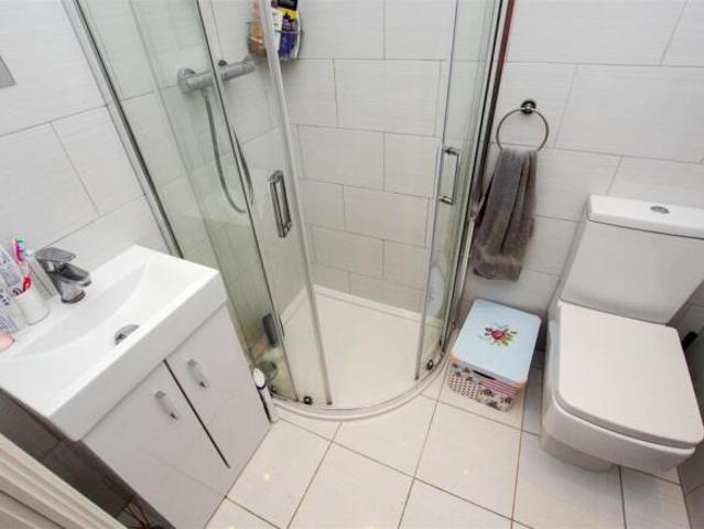 4 bedroom house for rent in Poole Crescent, Birmingham, West Midlands, B17