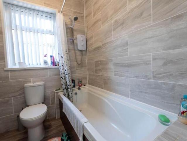 4 bedroom house for rent in Park Lane, Manchester, M7
