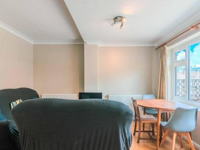 4 bedroom house for rent in Parkfield Drive, Lancaster, Lancashire, LA1