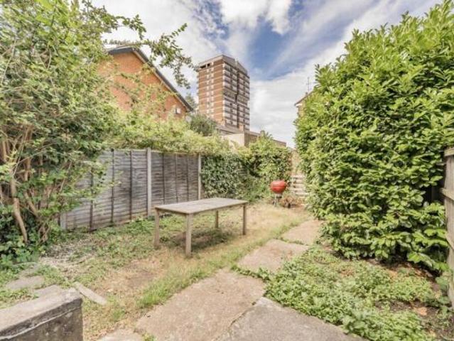 4 bedroom house for rent in Pearscroft Road, Fulham, SW6