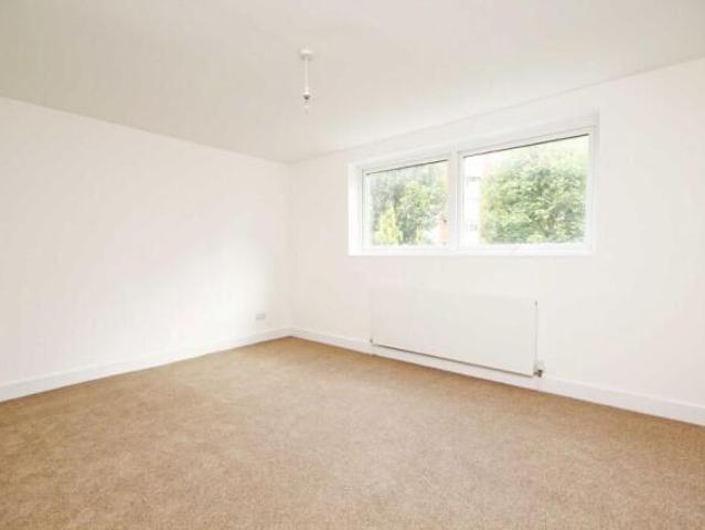 4 bedroom house for rent in Penderyn Way, Tufnell Park, N7
