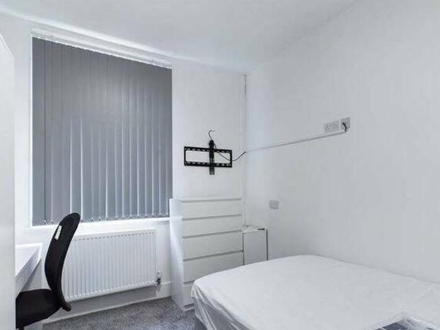 4 bedroom house for rent in Percy Street Middlesbrough TS1