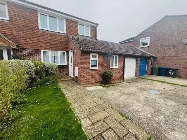 4 bedroom house for rent in Pershore Road, Hardwick, CAMBRIDGE.