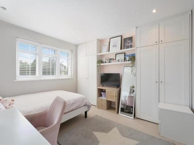 4 bedroom house for rent in Phyllis Avenue, Motspur Park, KT3
