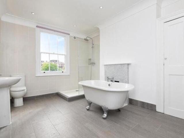 4 bedroom house for rent in Prince Of Wales Road, Kentish Town, London, NW5