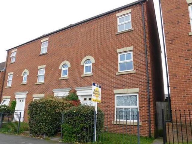 4 bedroom house for rent in Quins Croft Leyland PR25