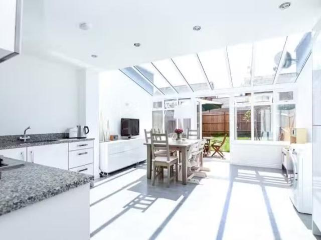 4 bedroom house for rent in Ravens Dene, Chislehurst, Kent, BR7