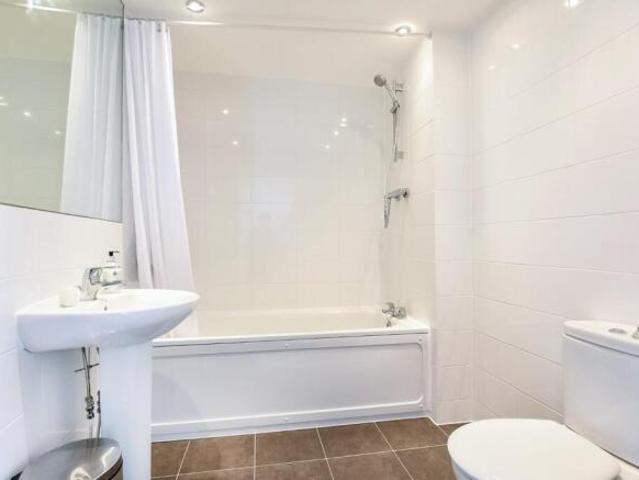4 bedroom house for rent in Ravens Dene, Chislehurst, Kent, BR7