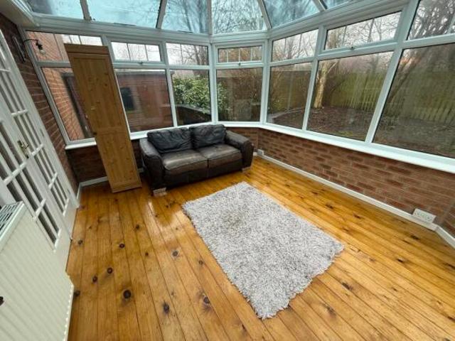 4 bedroom house for rent in Redwood Drive, HUDDERSFIELD, HD2