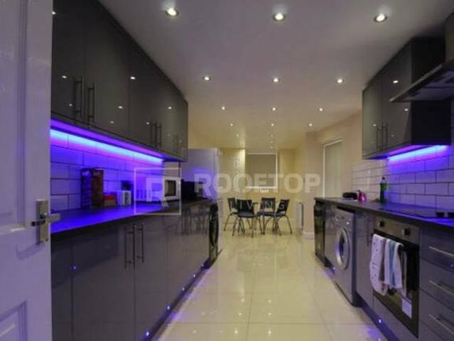 4 bedroom house for rent in Regent Park Terrace Leeds LS6