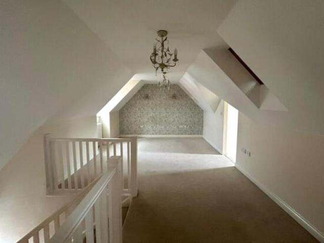 4 bedroom house for rent in Rhode Island Drive, EX2