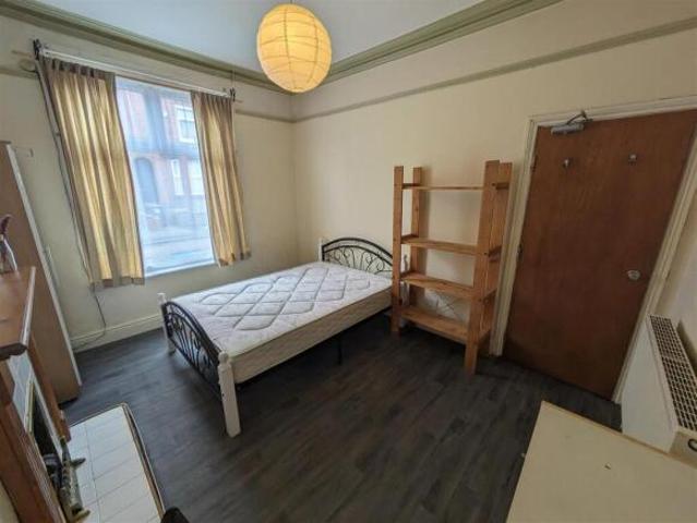 4 bedroom house for rent in Rippingham Road 11, Withington, Manchester, M20