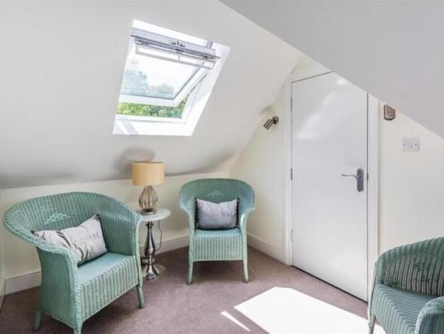 4 bedroom house for rent in Woking Road, Jacobs Well, GU4