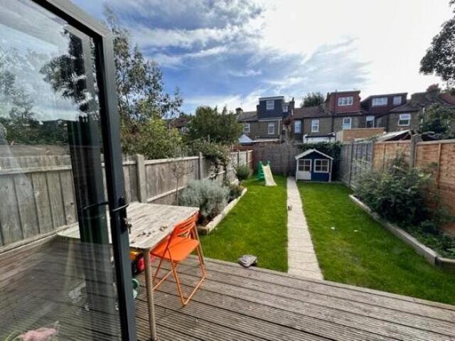 4 bedroom house for rent in Waterloo Road, Leyton, London, E10