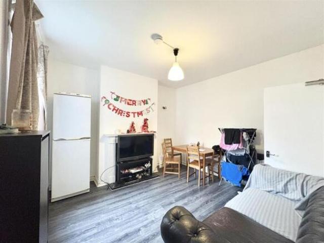 4 bedroom house for rent in Watkin Street, Nottingham, NG3