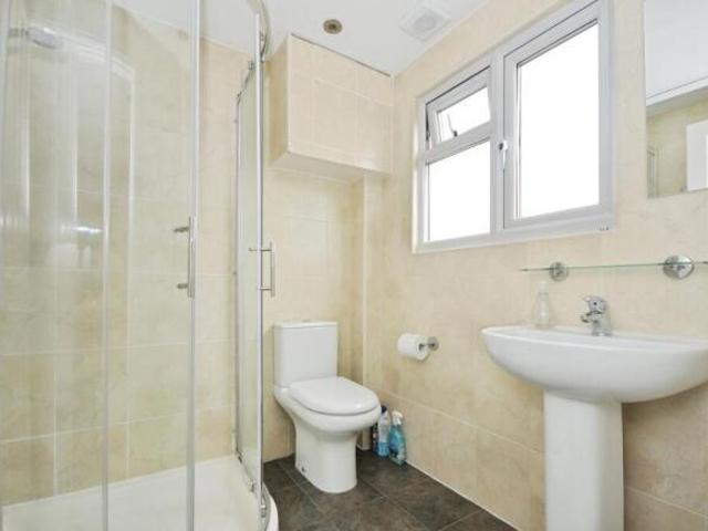 4 bedroom house for rent in Warwick Road, Penge, London, SE20