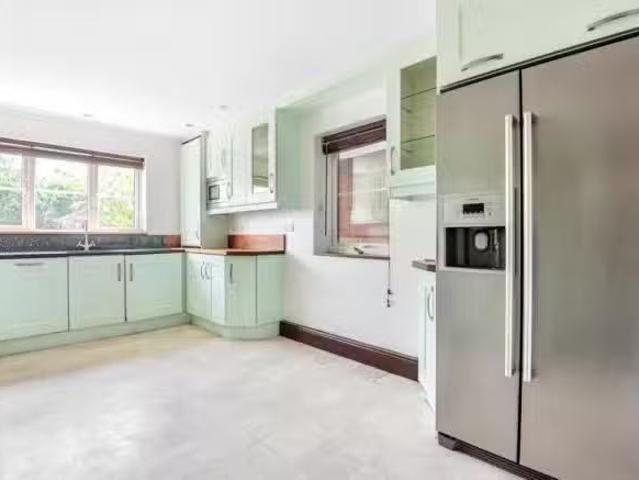 4 bedroom house for rent in Well Oak Park, Exeter, EX2