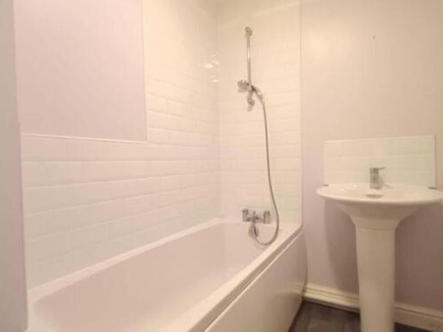 4 bedroom house for rent in Wellingley Road, Balby, Woodfield Plantation, Doncaster, DN4