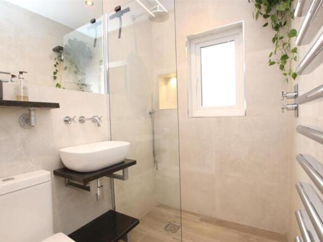4 bedroom house for rent in Westhall Road, Bath, BA1