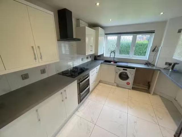 4 bedroom house for rent in Witton Court, Stenson Fields, DE24.